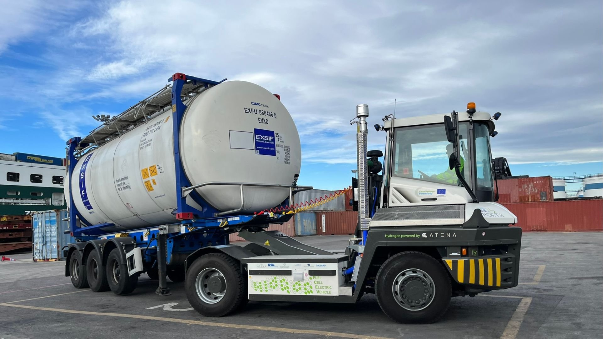 Demonstrating zero-emission port vehicles at the Port of Valencia