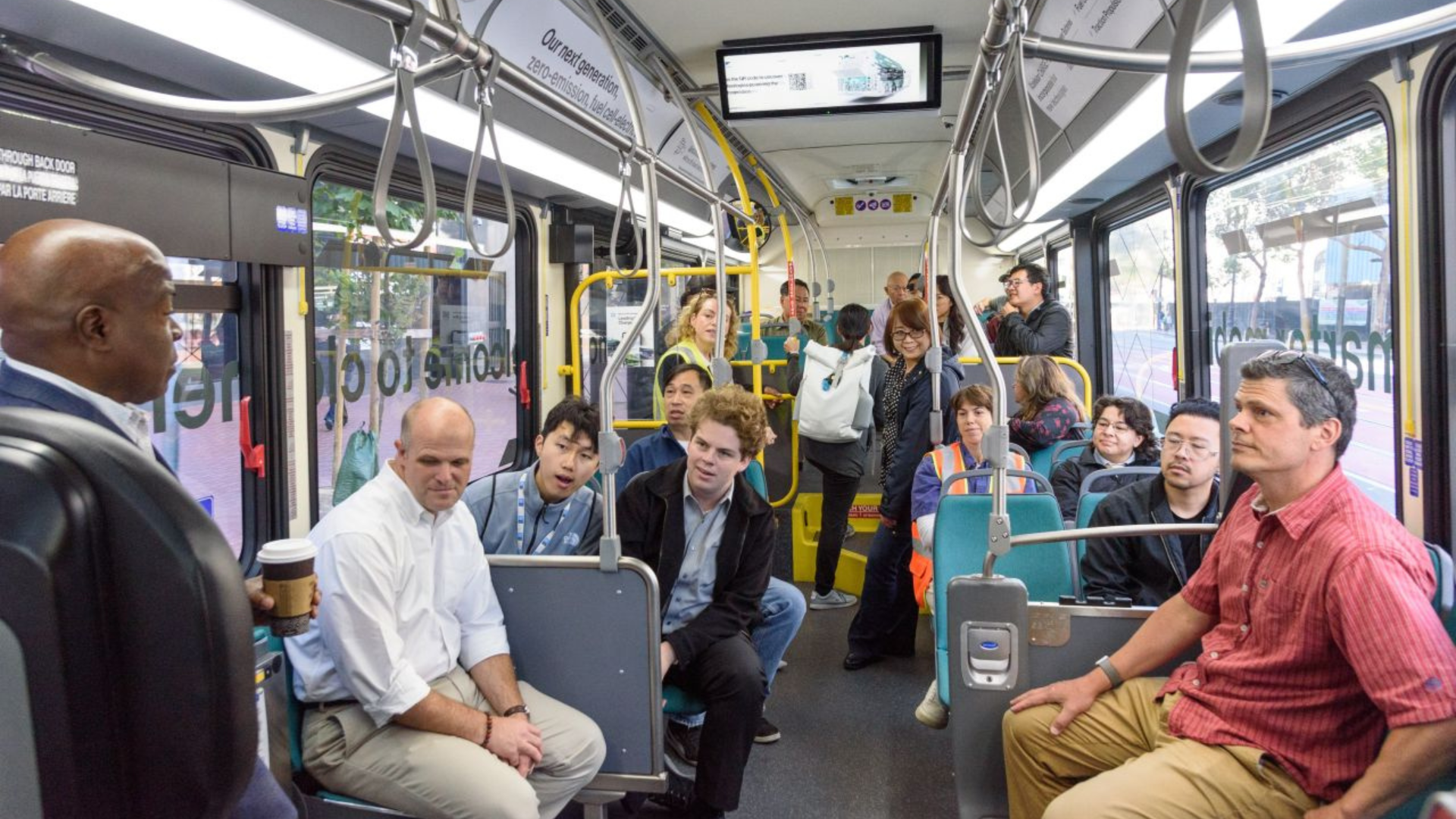 New Flyer demonstrates Xcelsior CHARGE FC™ fuel cell bus on U.S. tour